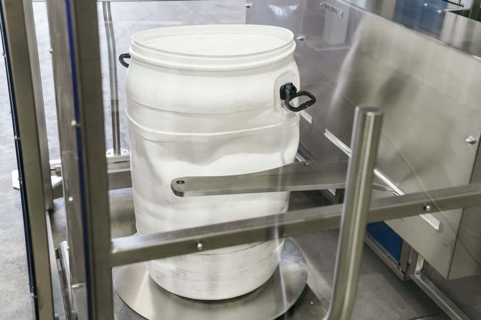Cleanroom Material Handling: Contamination Control Strategies | Palamatic